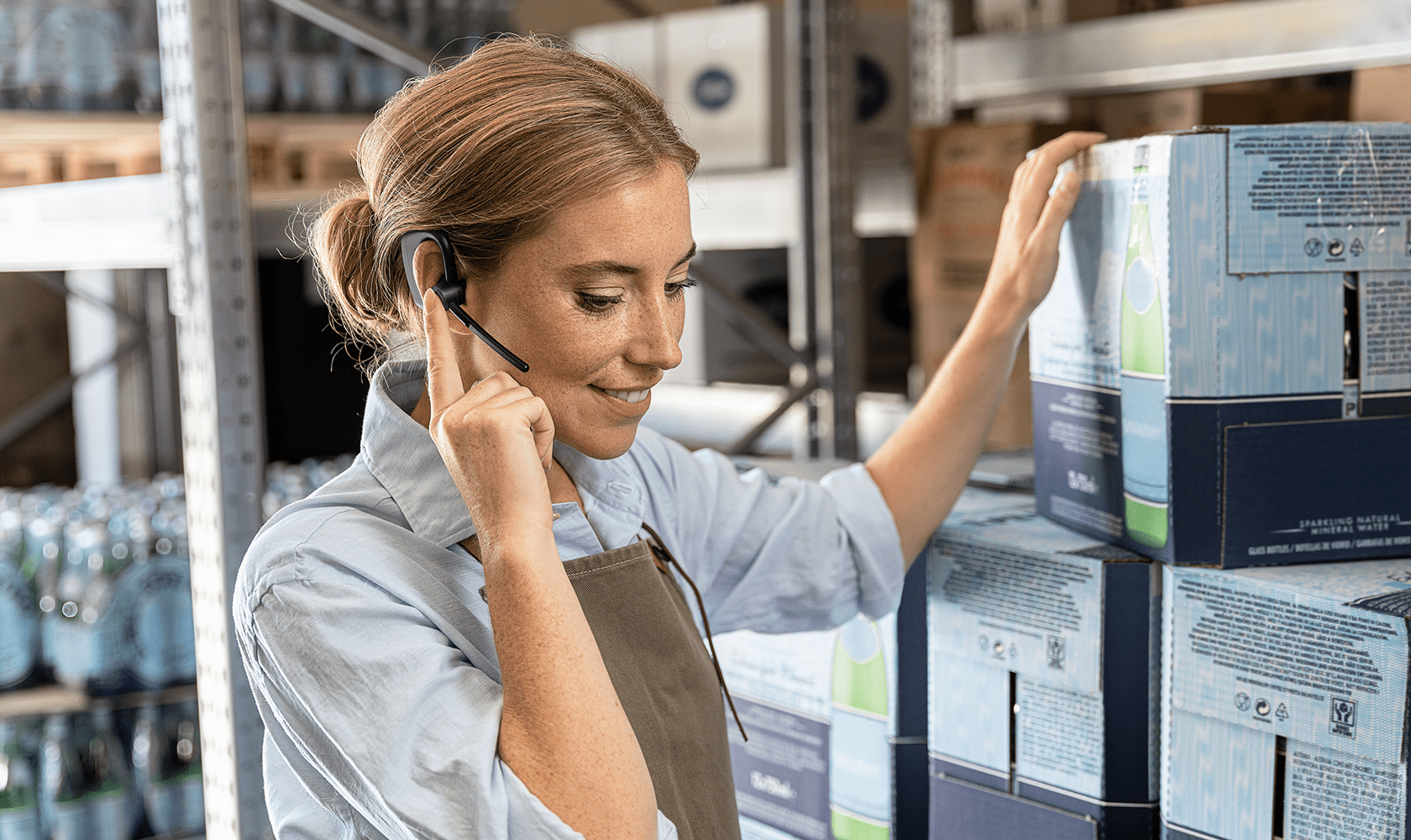 Mono bluetooth earpiece for shop floor & retail staff | Jabra Perform 45