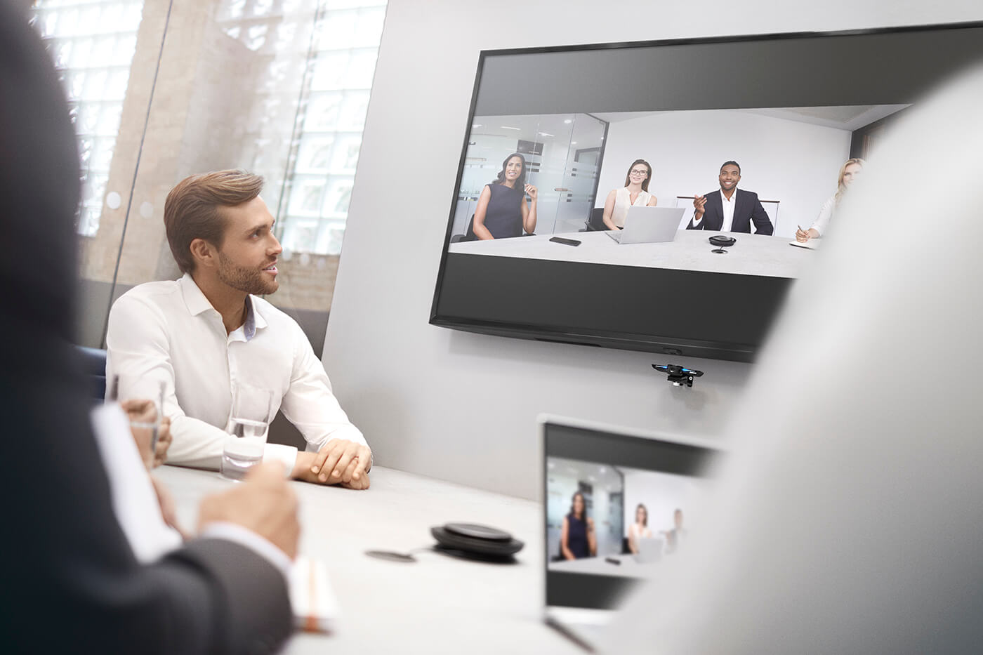 How video collaboration is changing the face of business · Jabra Blog